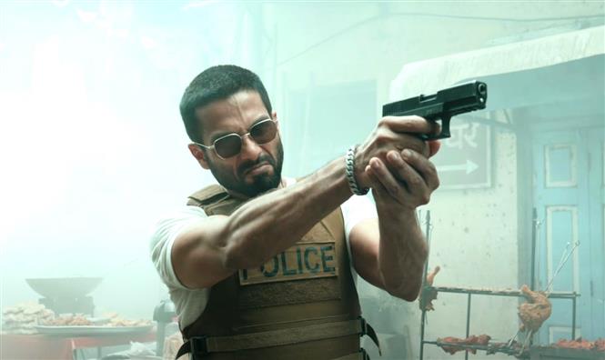 Deva Trailer: Shahid Kapoor promises an intense action drama Hindi ...