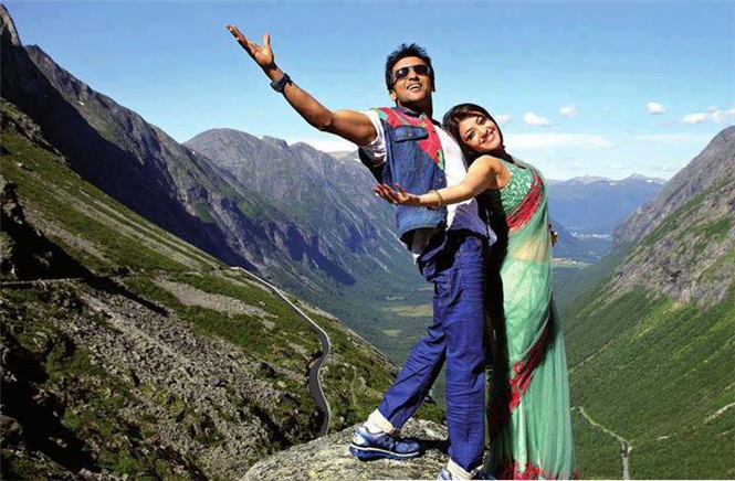 Maatran releases in 63 centers in the US Tamil Movie, Music Reviews and ...